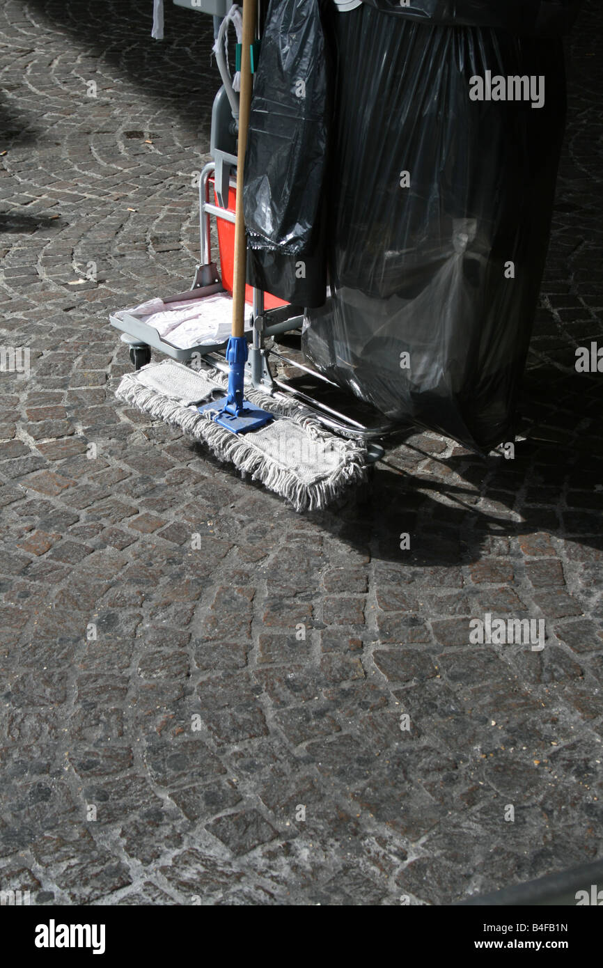 Cleaning buggy hi-res stock photography and images - Alamy
