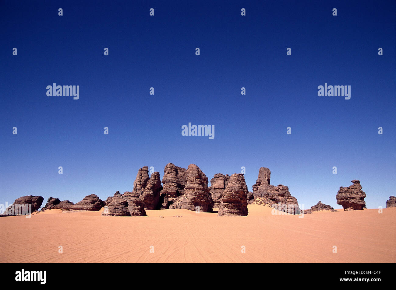 Rocky pinnacles at Jebel Acacus, Sahara Desert, Libya Stock Photo - Alamy