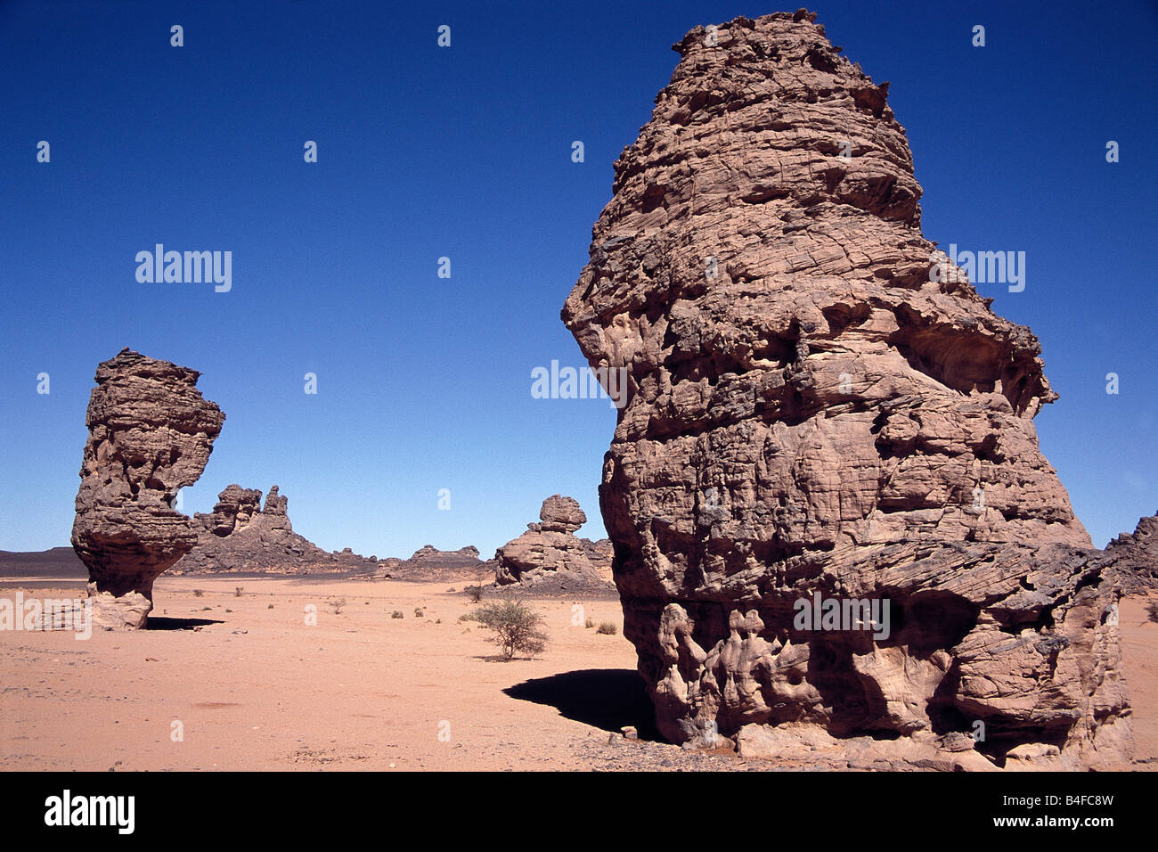 Rocky pinnacles at Jebel Acacus, Sahara Desert, Libya Stock Photo - Alamy