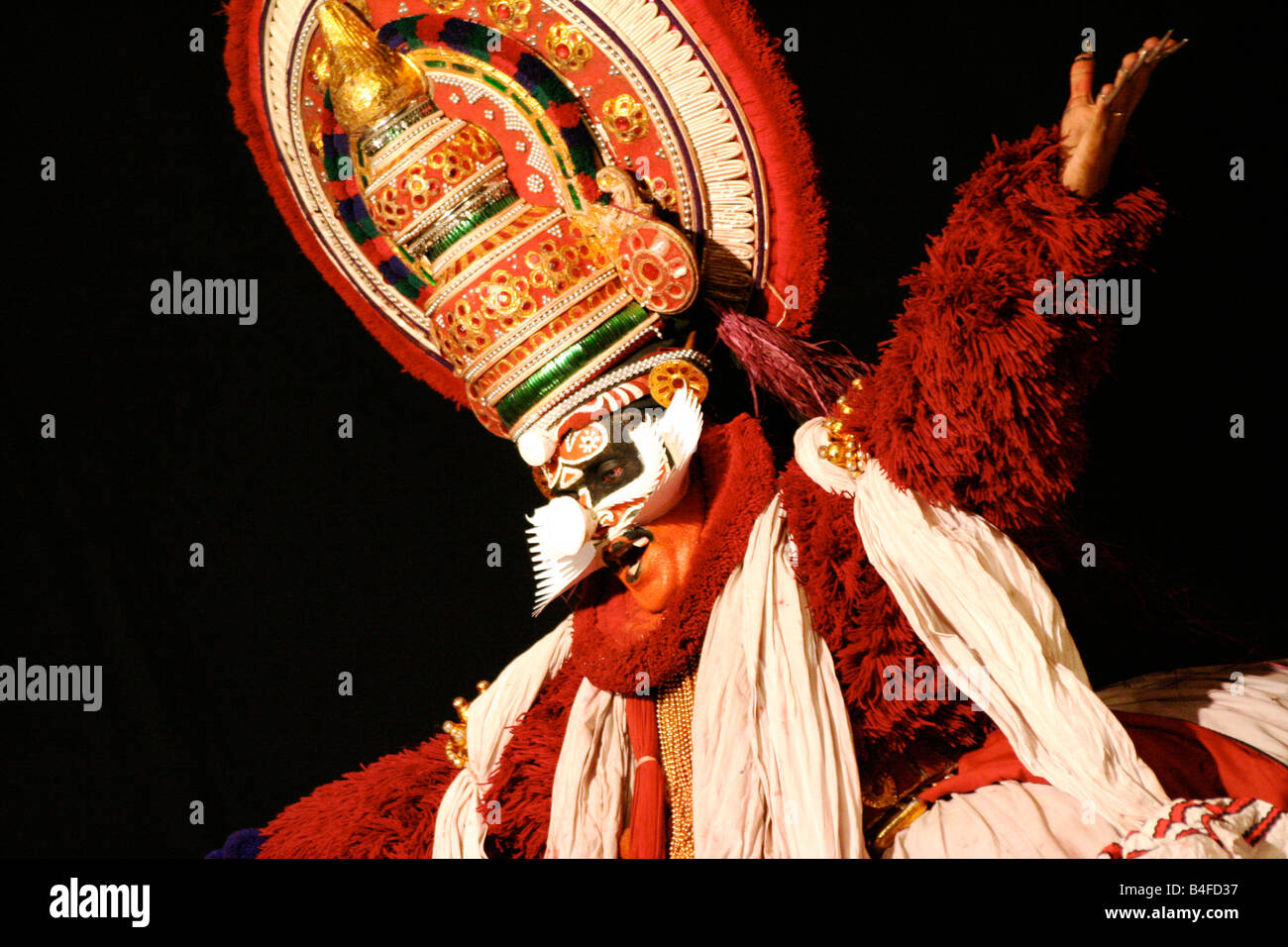 Kathakali colors hi-res stock photography and images - Alamy