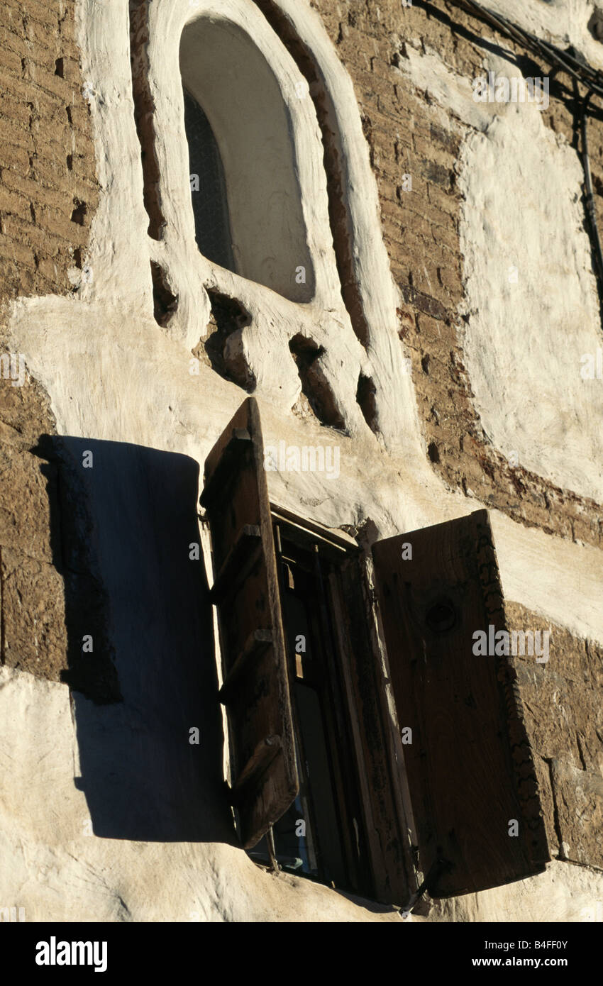 Window in a traditional Yemeni house in the Old City, Sana'a, Yemen ...