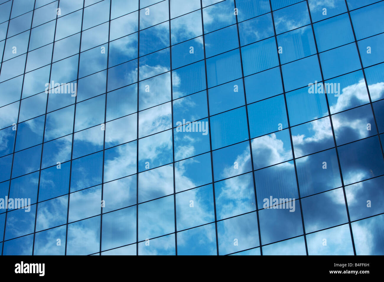 Sunlight reflected in windows hi-res stock photography and images - Alamy