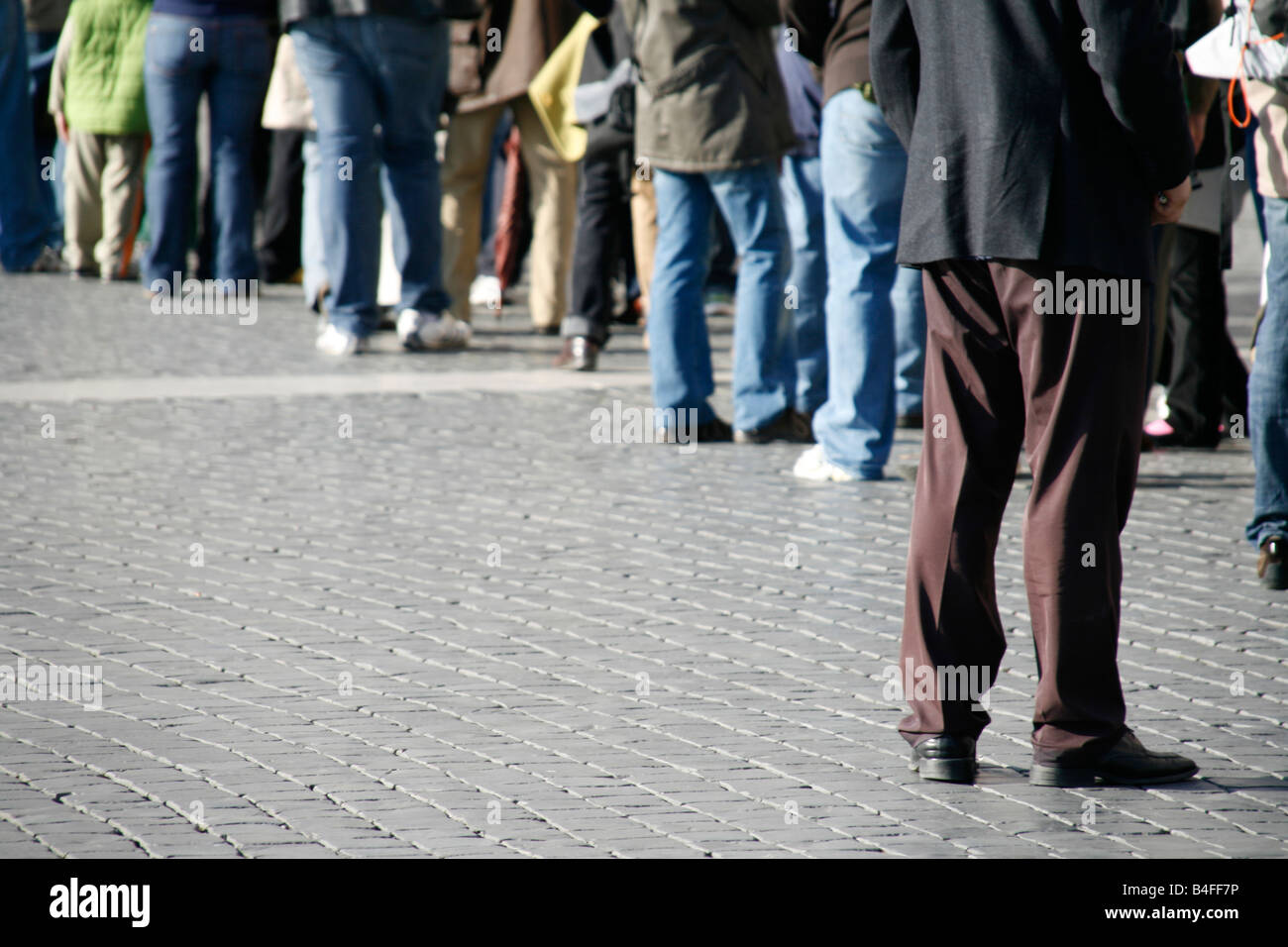 People queue outside walk in hi-res stock photography and images - Alamy