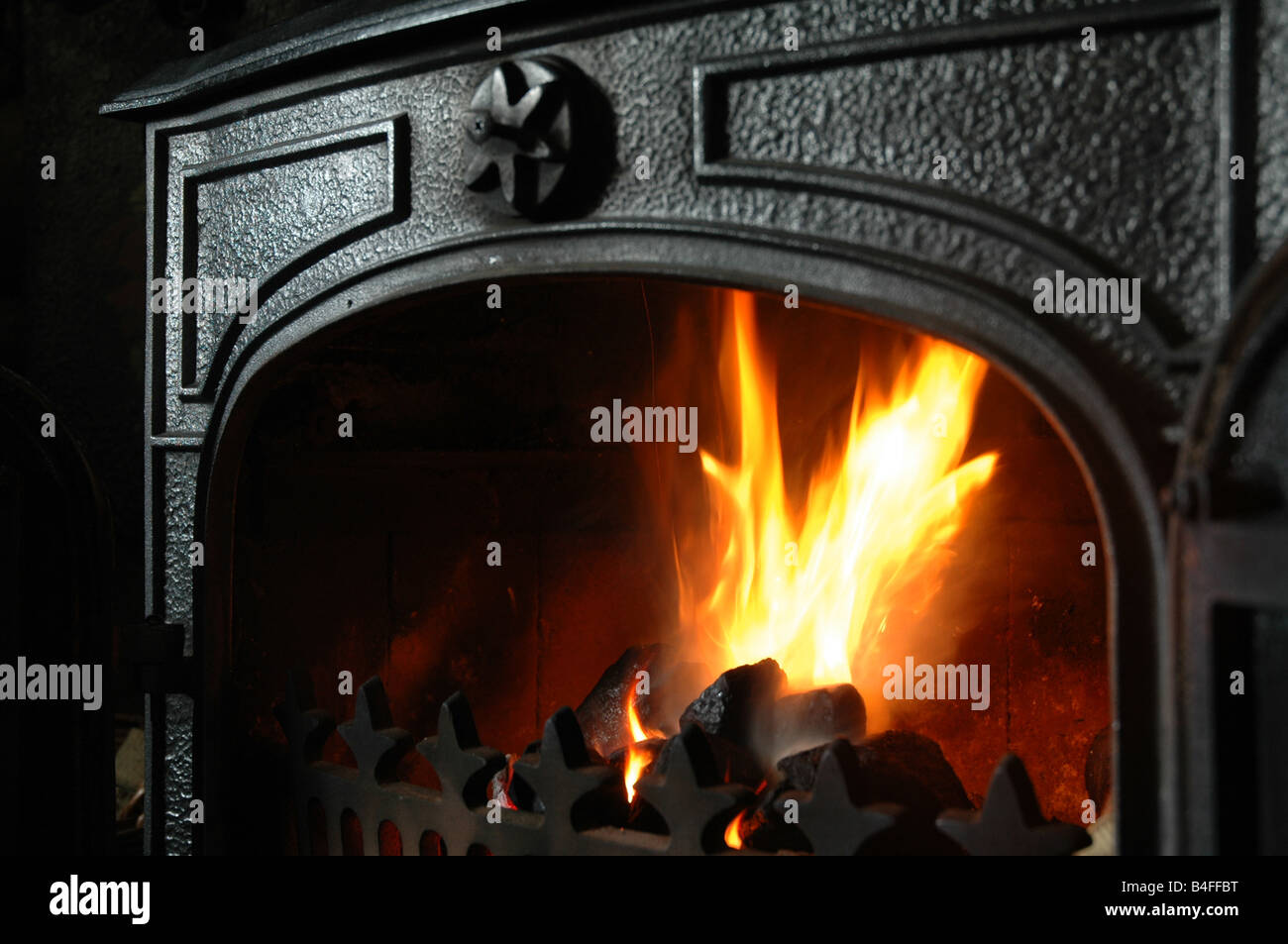 Inglenook fireplace hi-res stock photography and images - Alamy