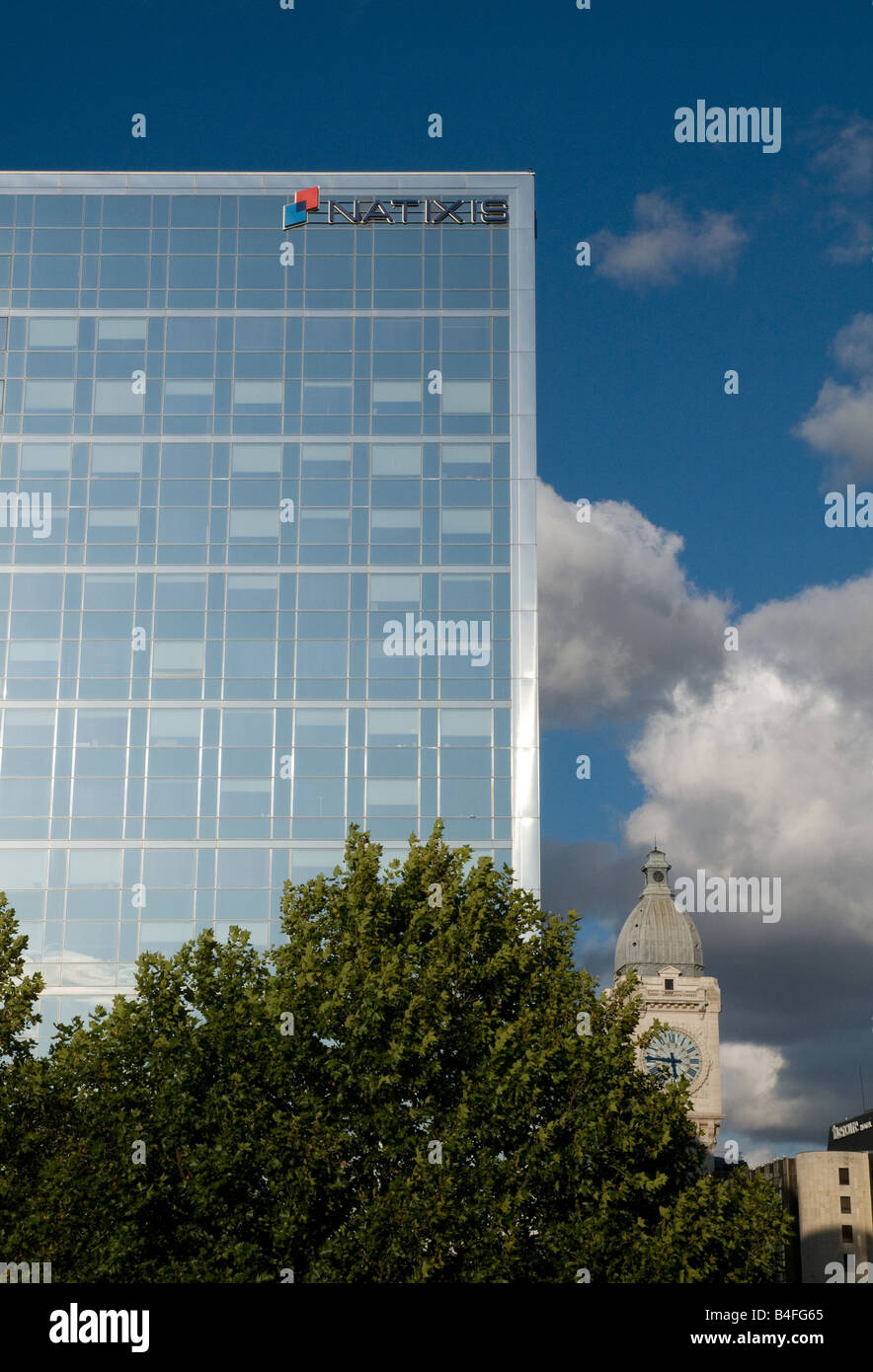 Siege de la banque Natexis à Paris quai de la rapée Natixis bank head ...