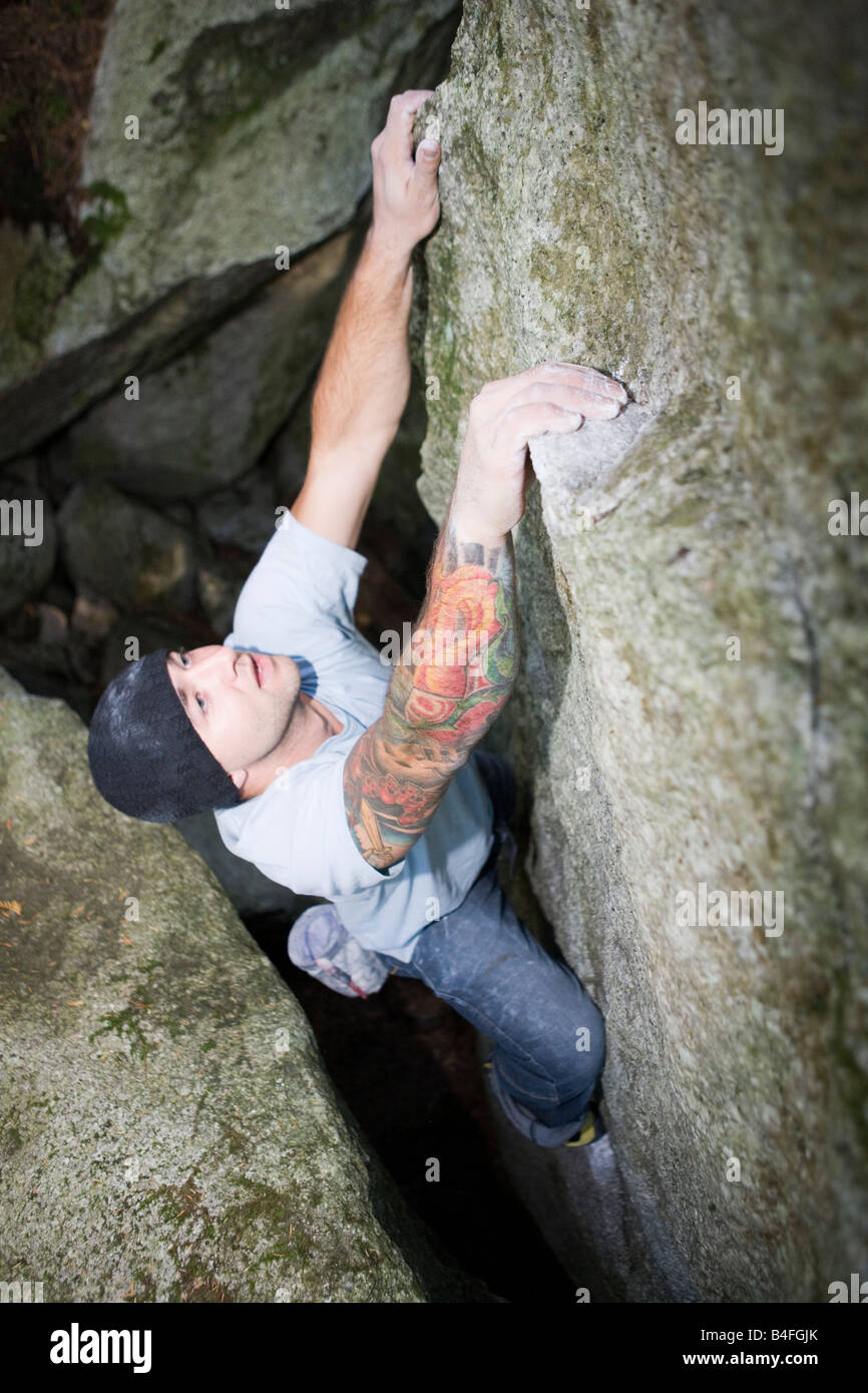 bouldering and rock climbing without ropes in Squamish British Columbia ...