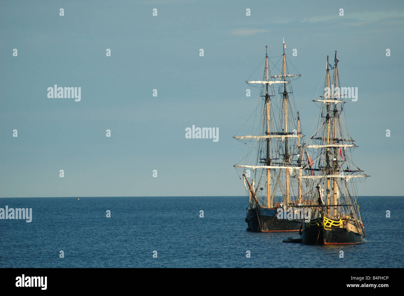 Pirate cornwall ship hi-res stock photography and images - Alamy