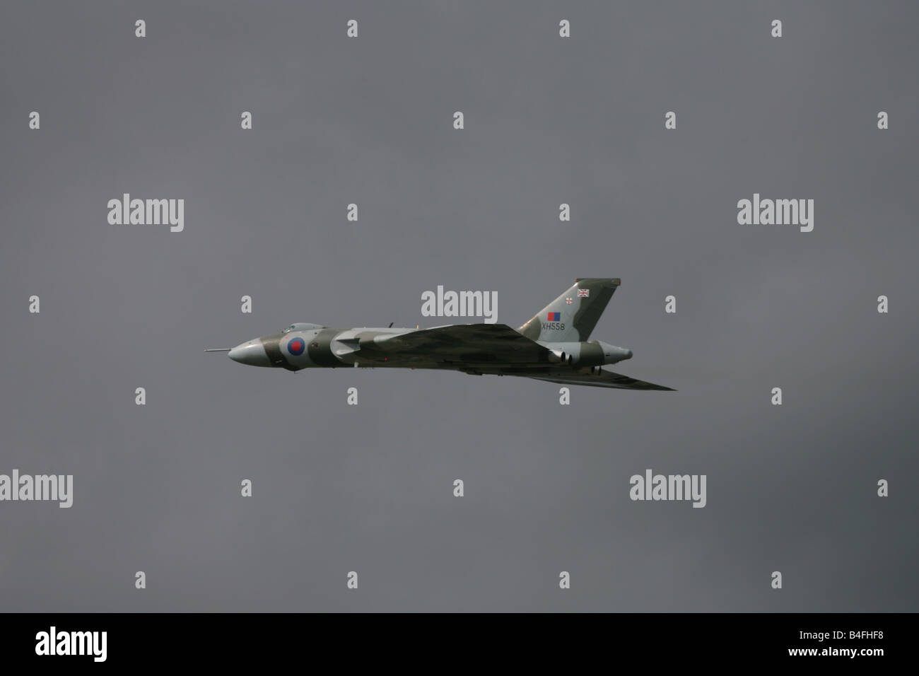 Vulcan bomber flying top hi-res stock photography and images - Alamy
