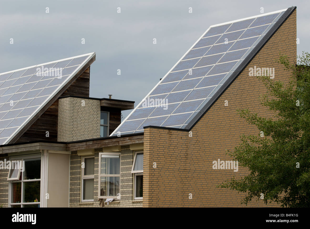 Shell solar panels powering homes on the world's largest solar powered ...