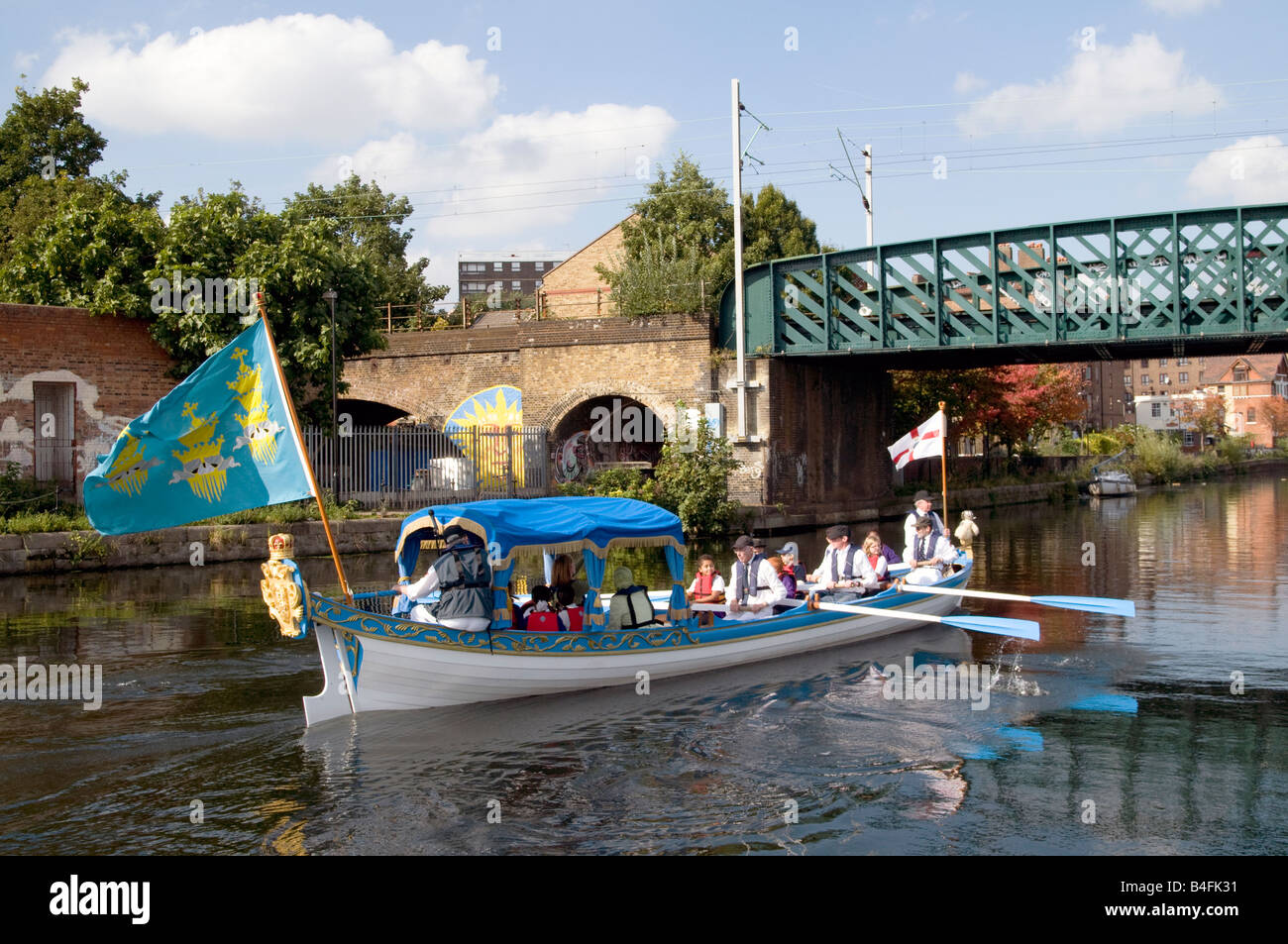 Canal barge children hi-res stock photography and images - Alamy