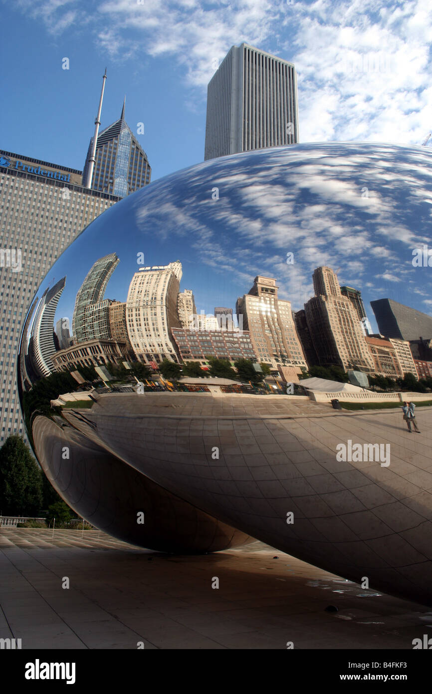 Cloud Gate Sculpture, Chicago, Illinois Stock Photo - Alamy