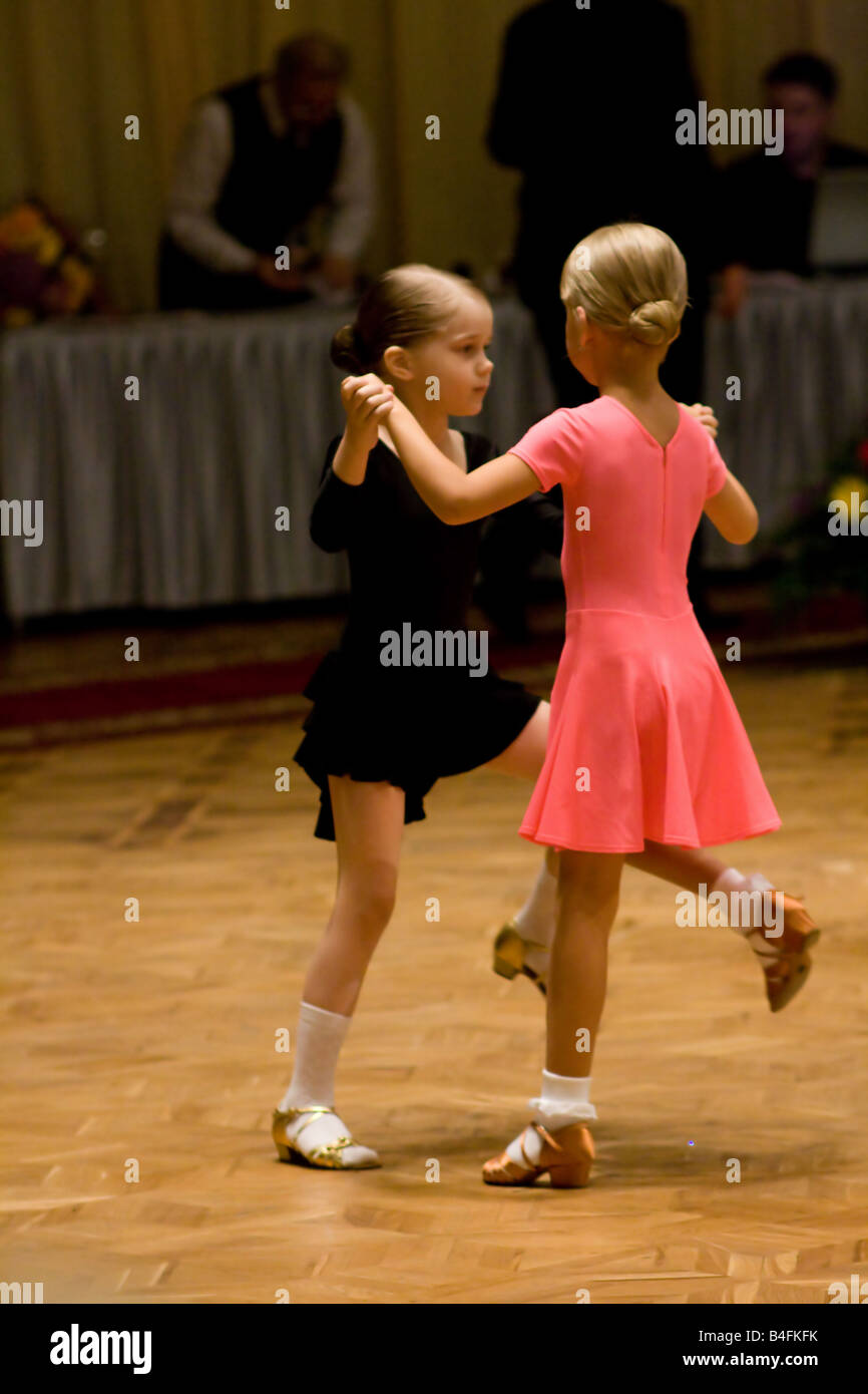 Old ballroom dancer hi-res stock photography and images - Alamy