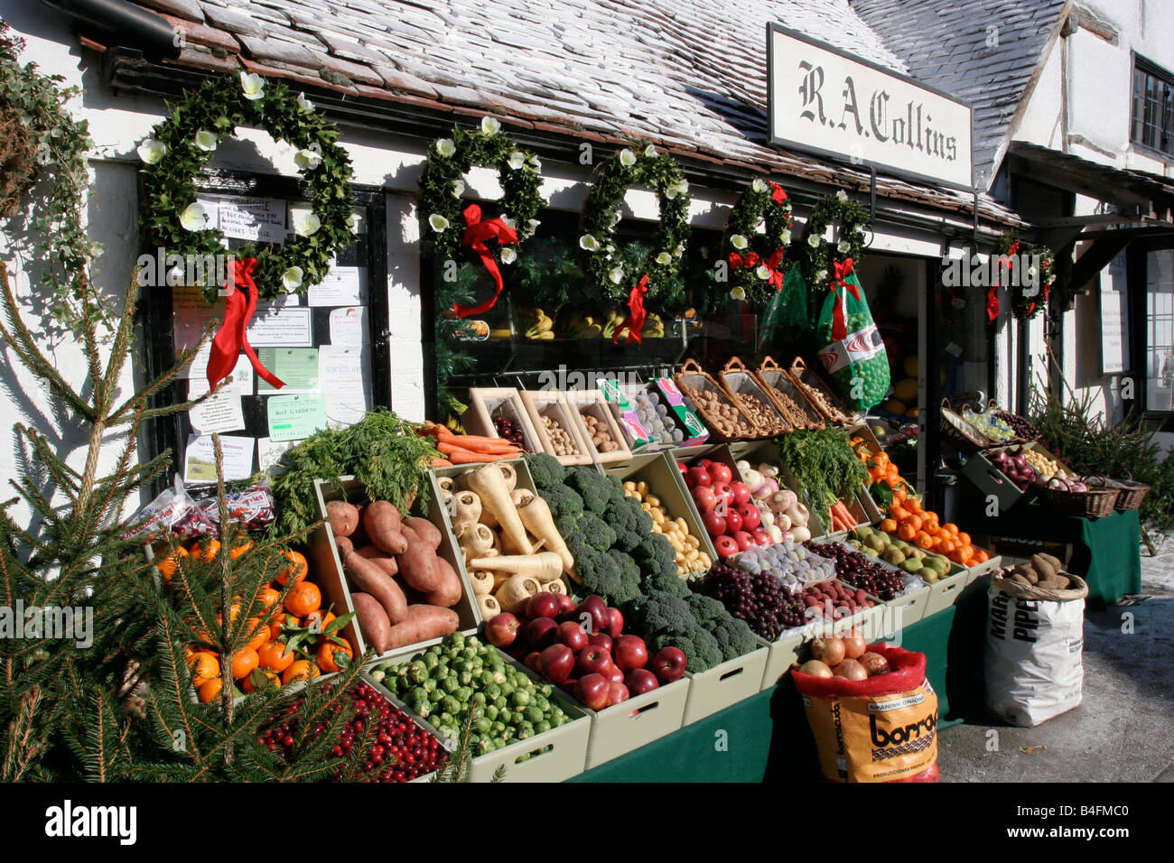 Shere village surrey hi-res stock photography and images - Alamy