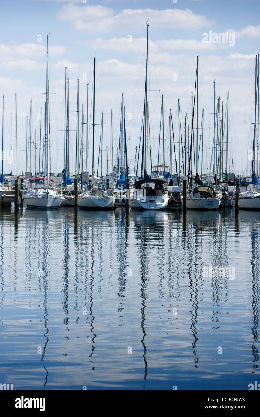 Sailboat docked to pier hi-res stock photography and images - Alamy