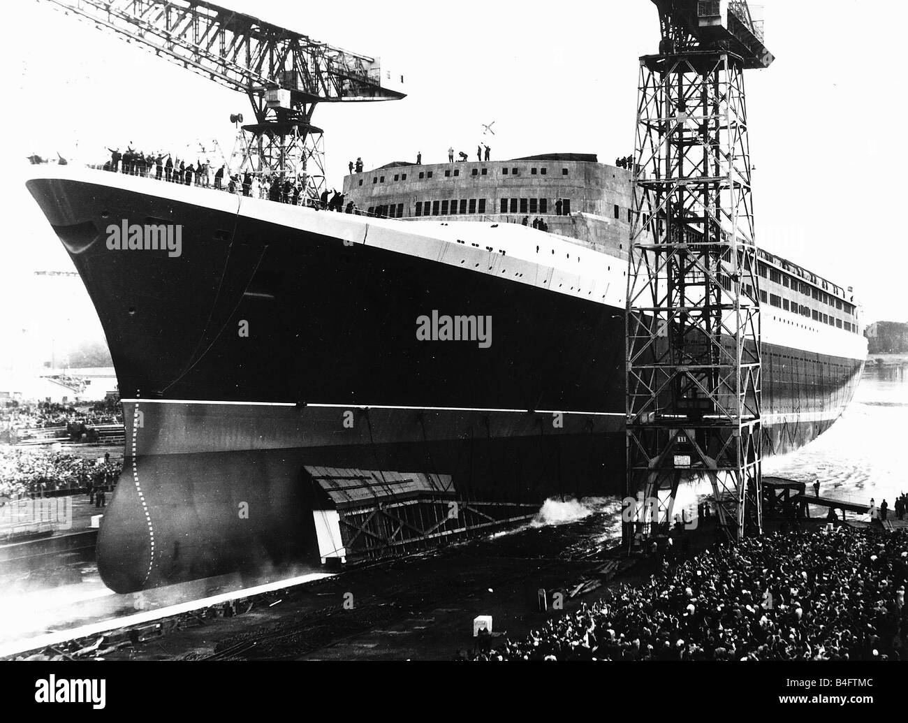 Queen Elizabeth II launch from John Brown s shipyard 1967 into the ...