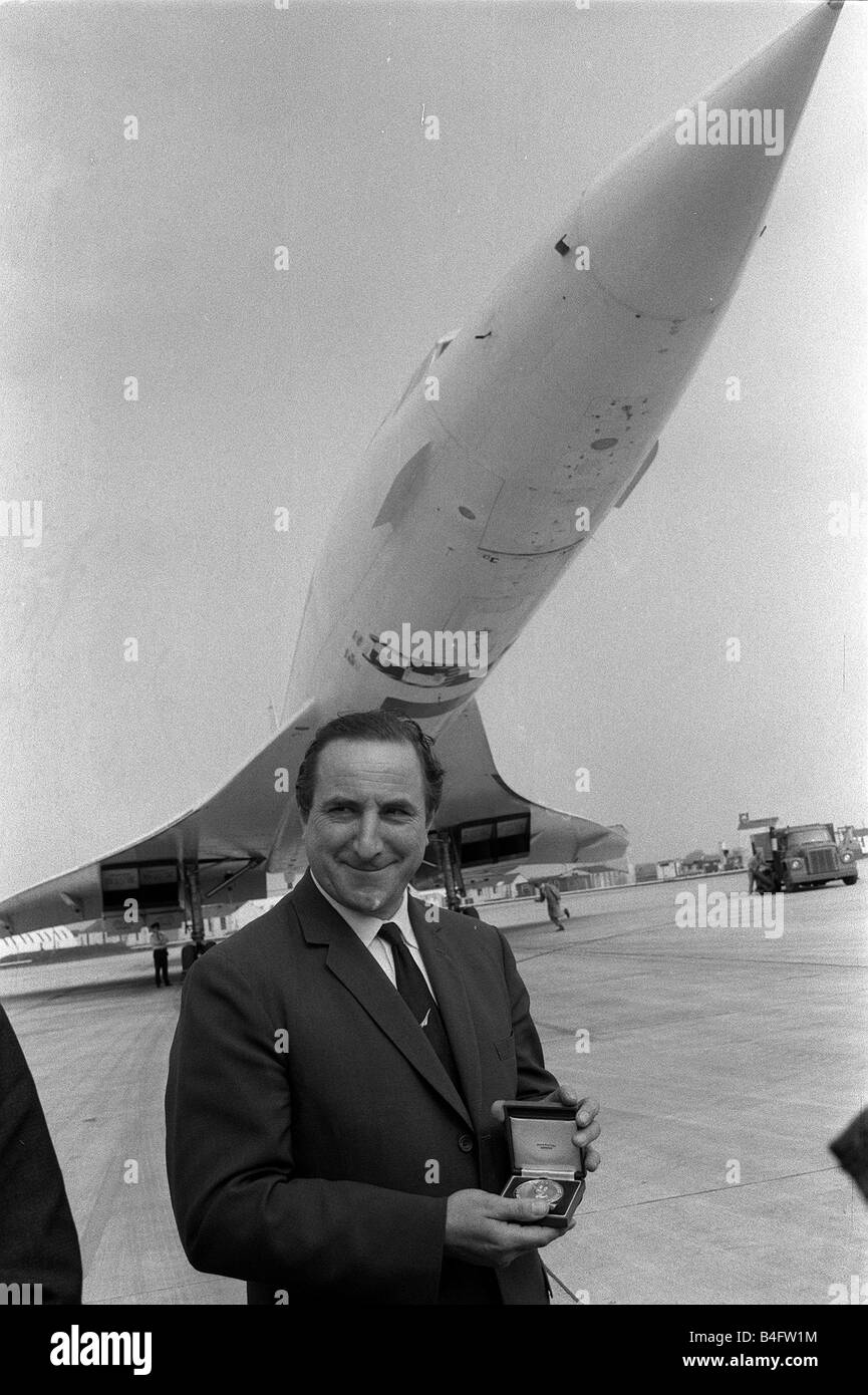 Captain Brian Trubshaw Concorde Pilot pictured after being presented ...