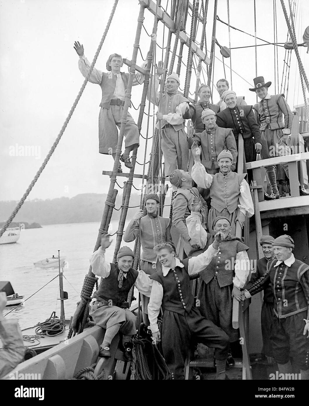 The Mayflower II April 1957 arrives at Plymouth and is accorded civic ...