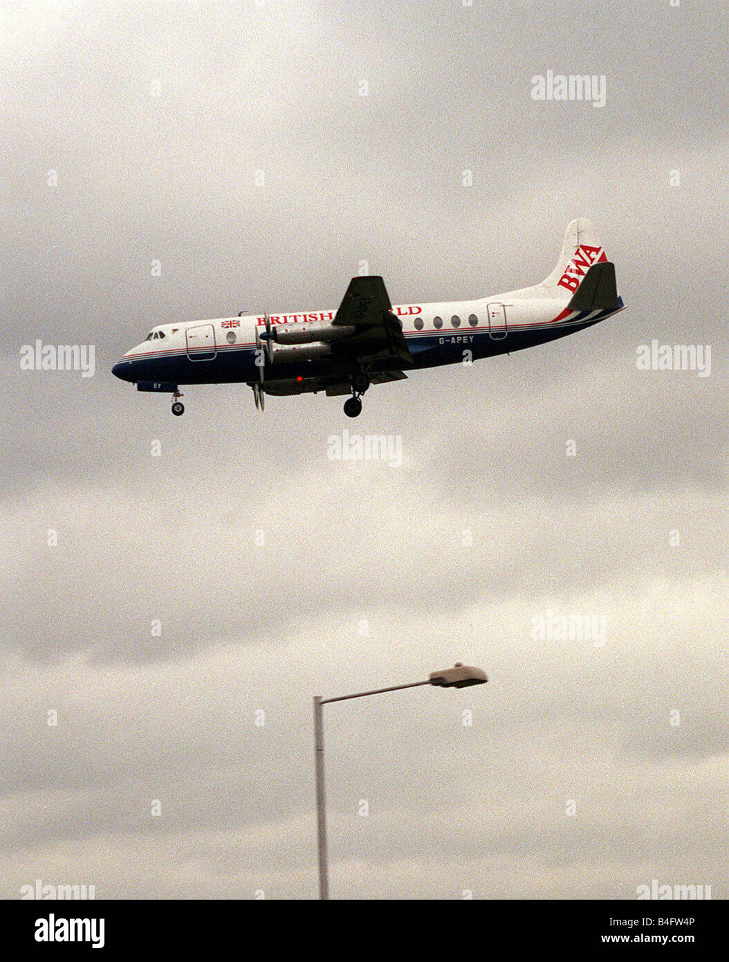 Aircraft British World Airways Vickers Viscount Apr 1996 The last ...