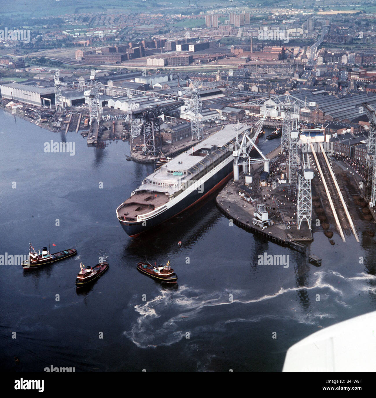 Qe2 Queen Elizabeth Ii Bridge