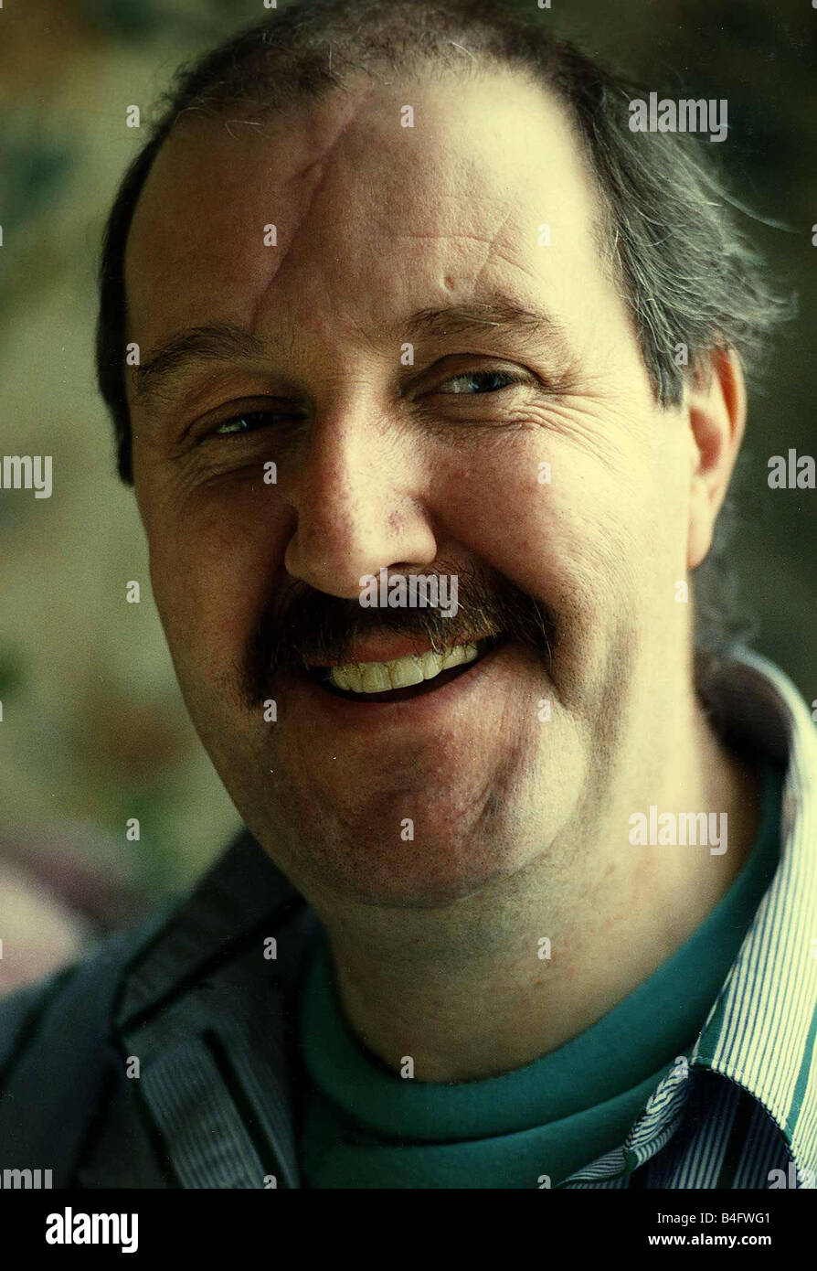 Gordon Kaye actor Star in the TV programme Allo Allo Mirrorpix Stock ...