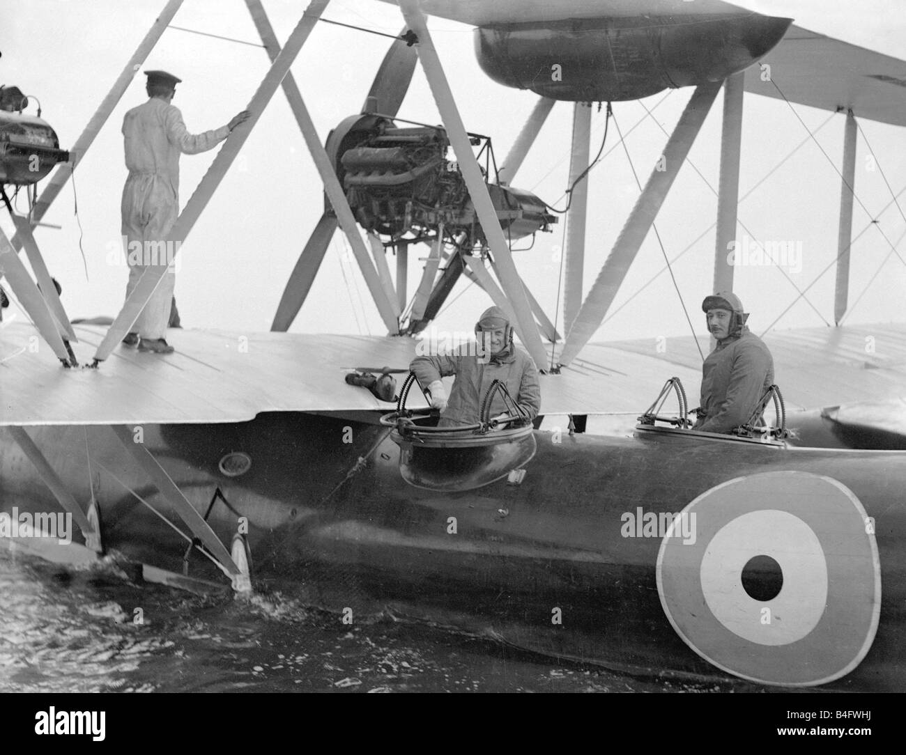 Seaplane 1920s hi-res stock photography and images - Alamy