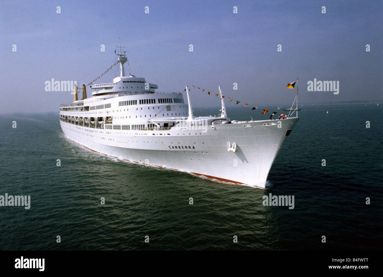 Ss canberra hi-res stock photography and images - Alamy