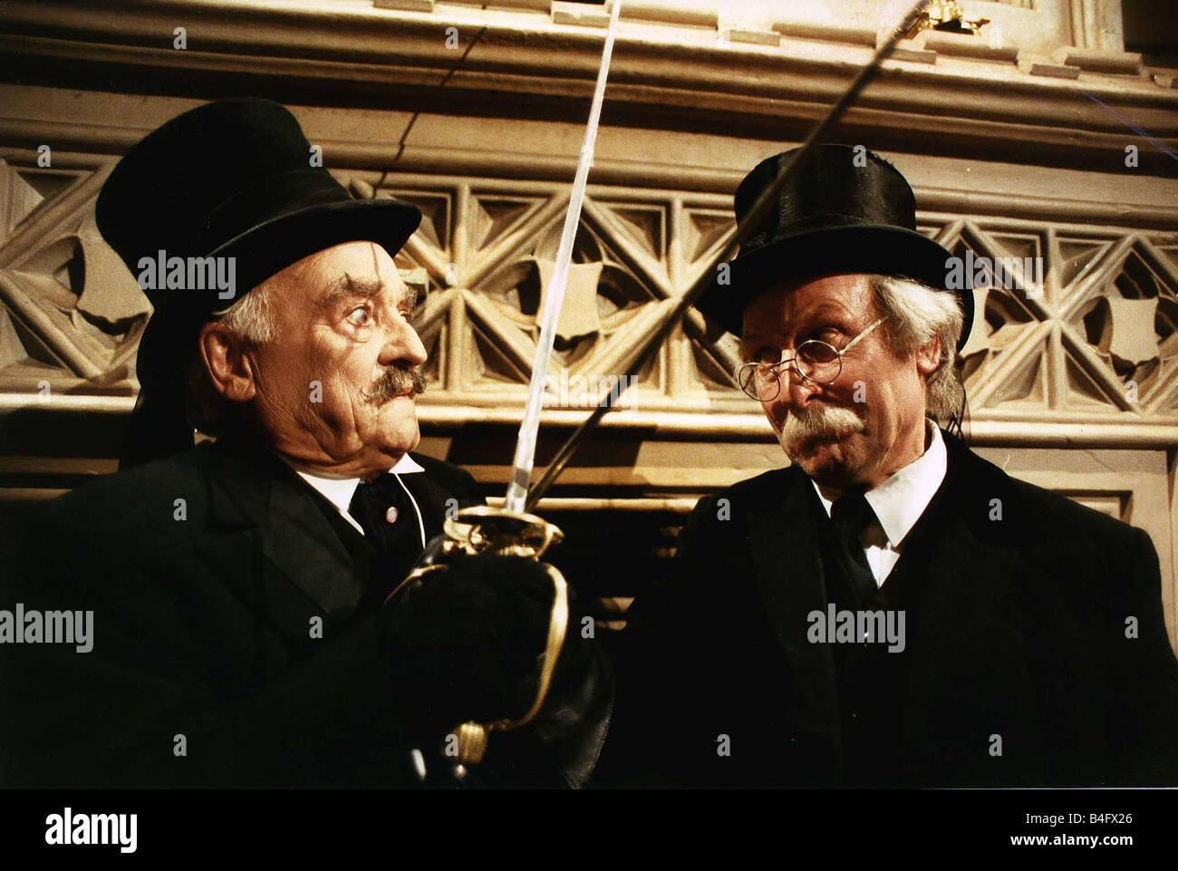 Derek Royle Actor Mirrorpix Stock Photo - Alamy