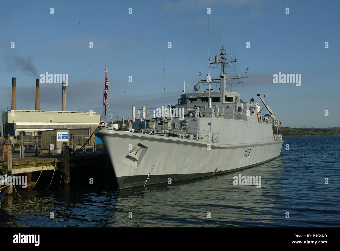 Minesweeper hms hi-res stock photography and images - Alamy