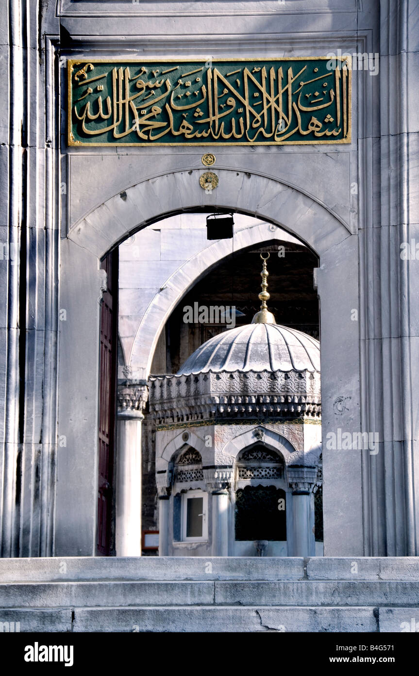 Istanbul Uskudar Mosque Stock Photo - Alamy