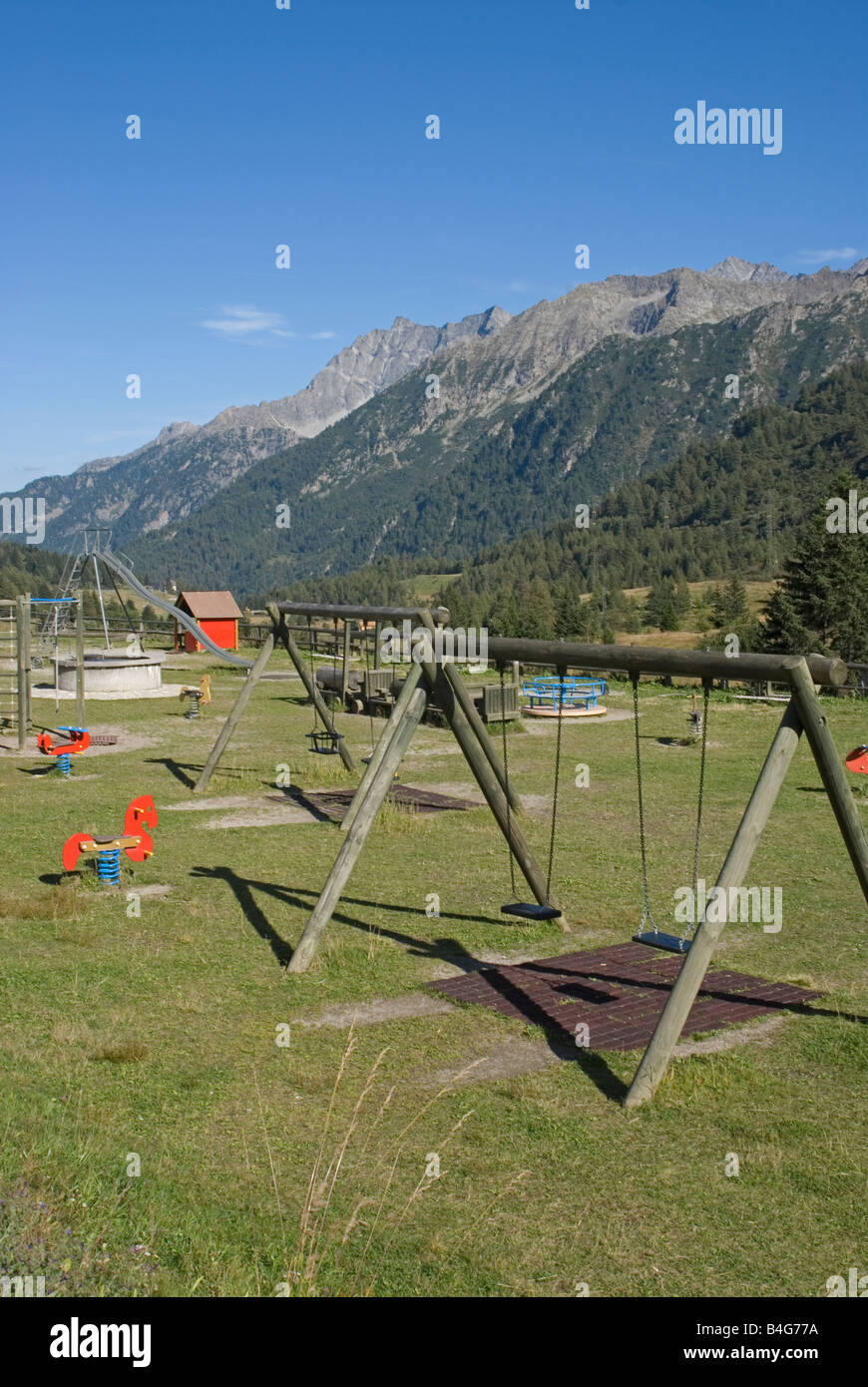Abandoned playground italy hi-res stock photography and images - Alamy