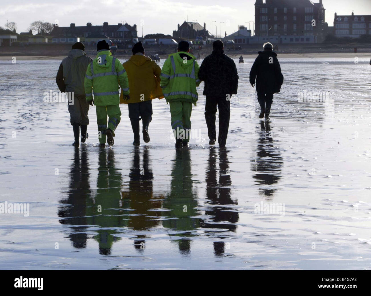 Cockle fishers return to the deadly Morecambe bay cockle beds Over 300 ...