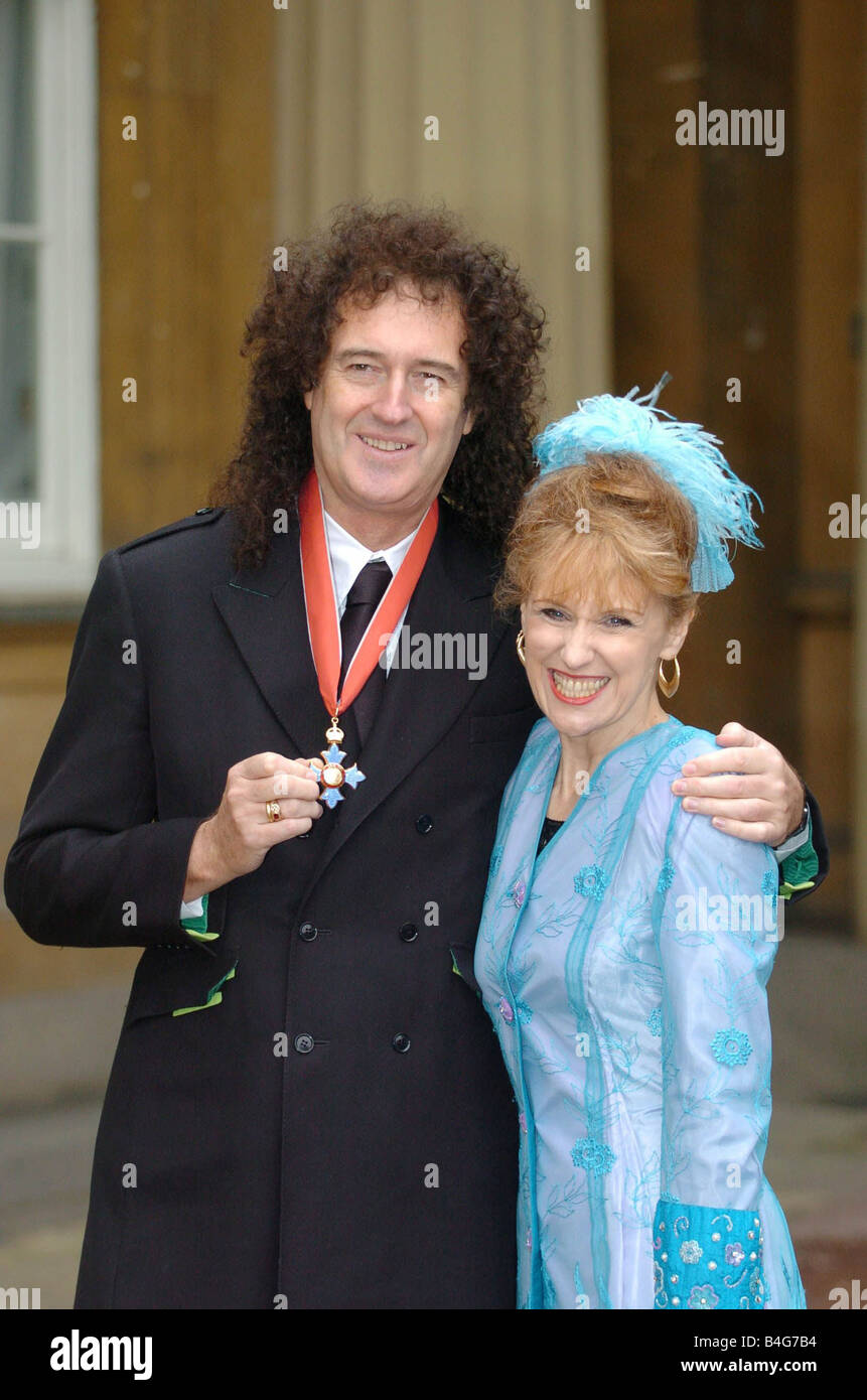 Brian may buckingham palace hi-res stock photography and images - Alamy