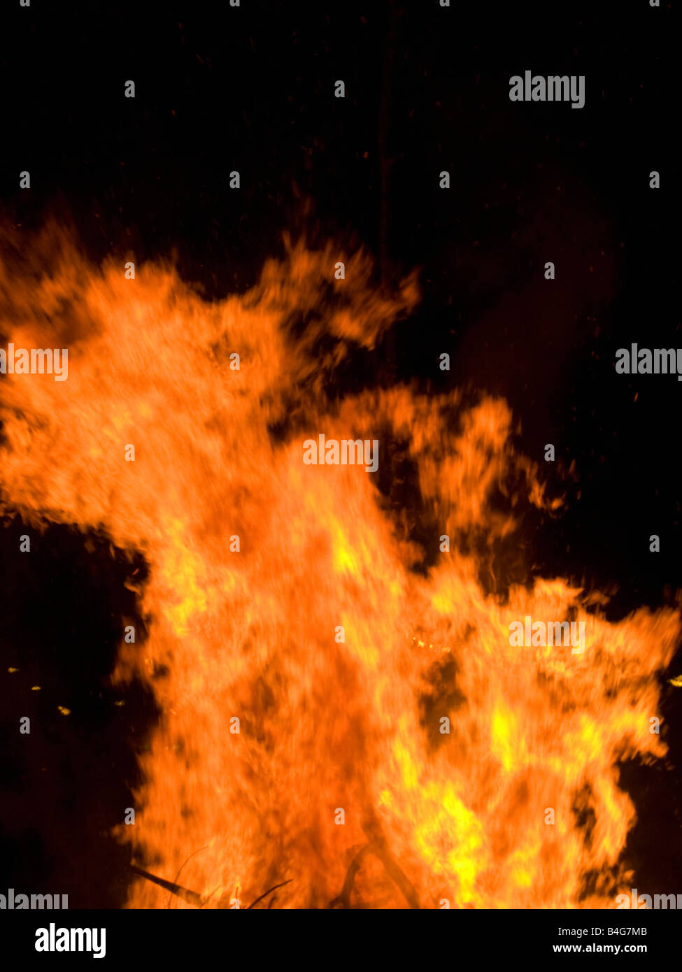A roaring bonfire Stock Photo - Alamy