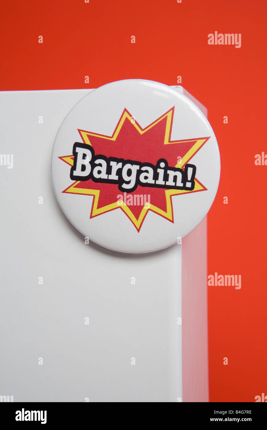 A blank box with a bargain badge Stock Photo - Alamy