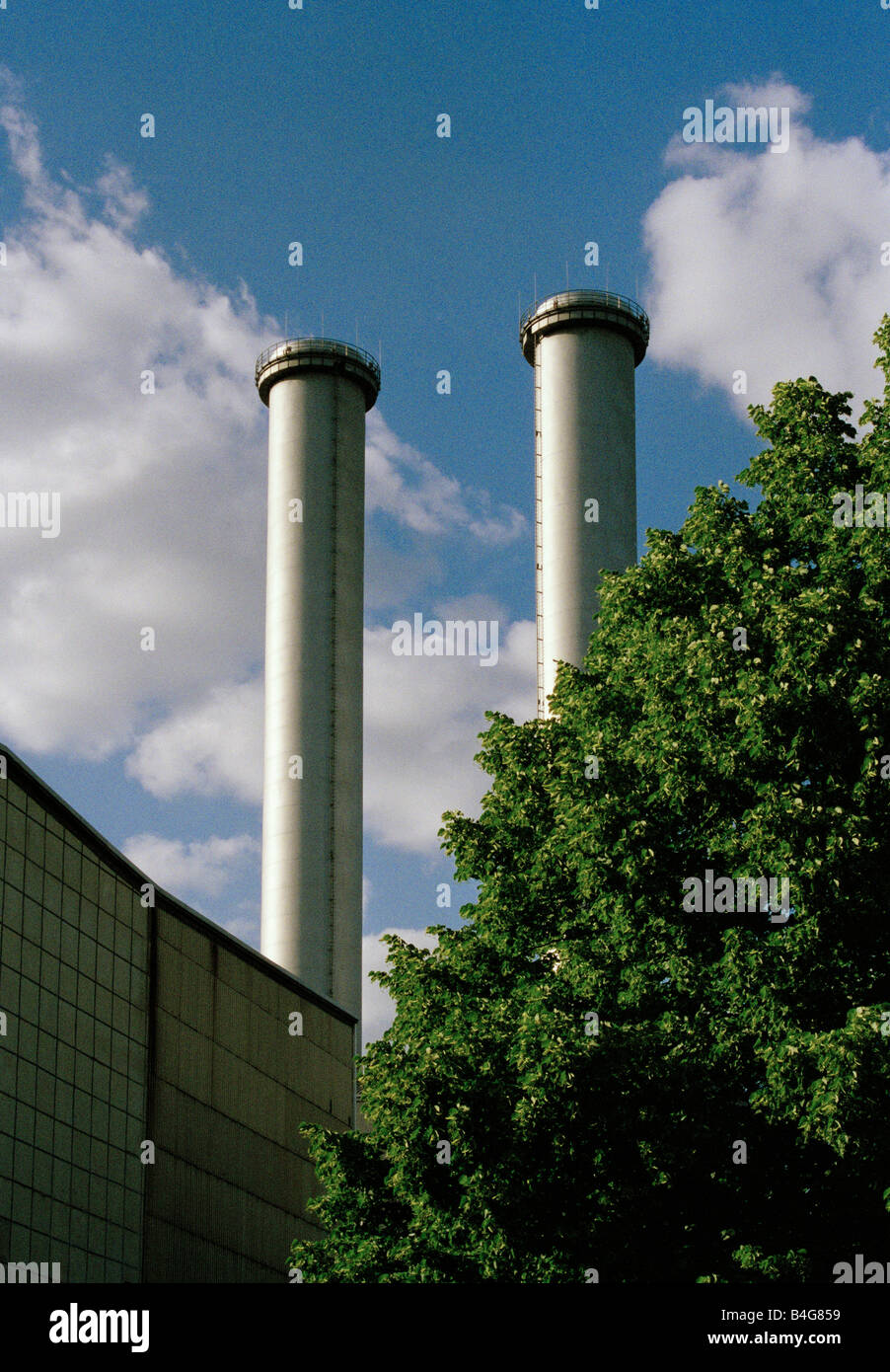 Smokestacks hi-res stock photography and images - Alamy
