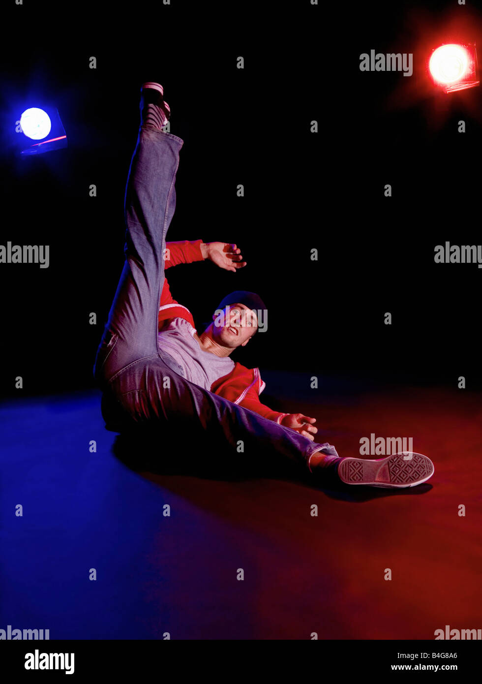 A B-boy doing a Freeze breakdance move Stock Photo - Alamy