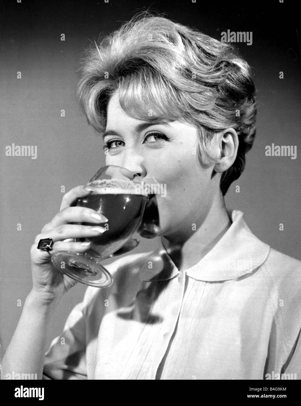 1960s cocktail hi-res stock photography and images - Alamy