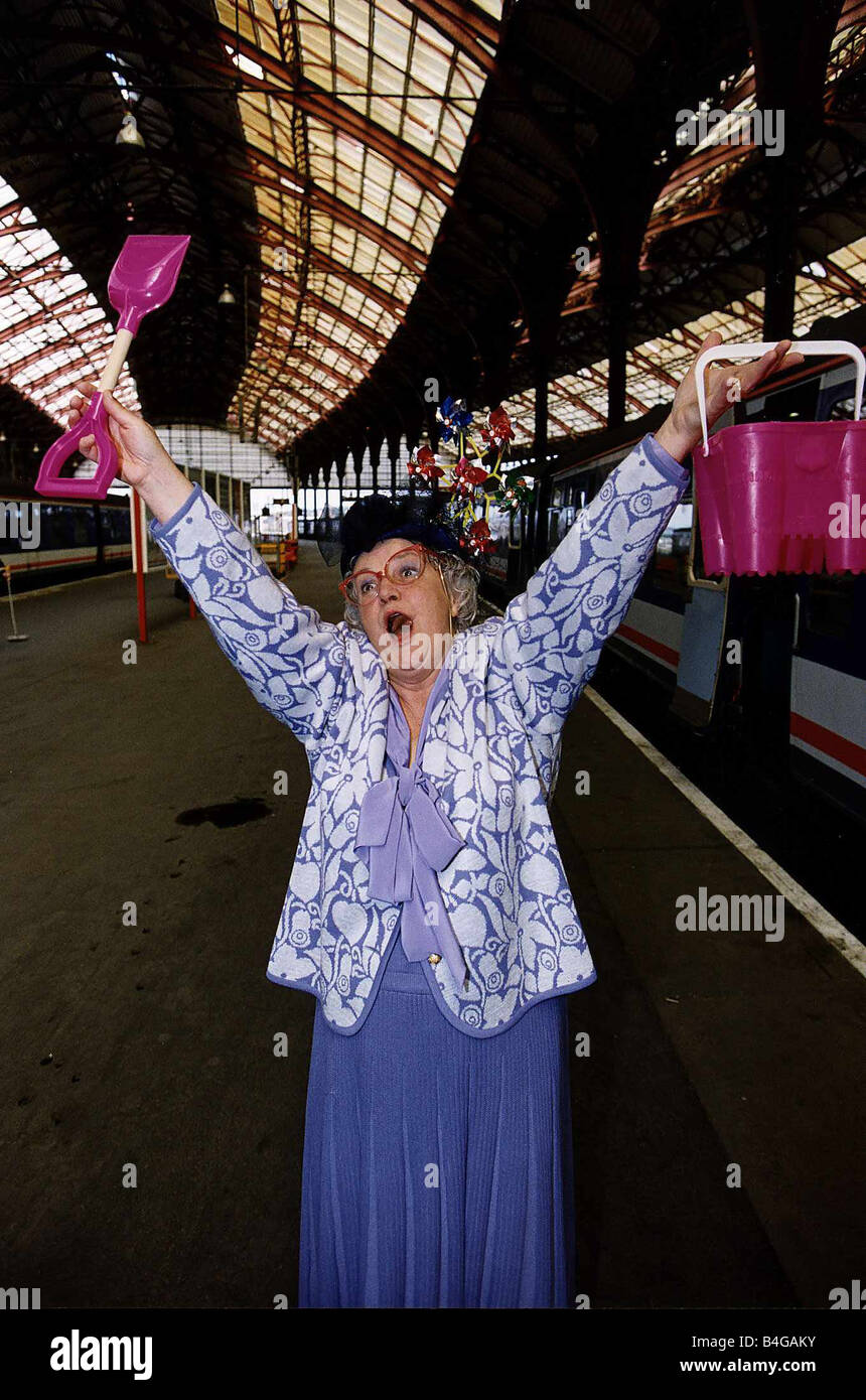 Jean boht hi-res stock photography and images - Alamy