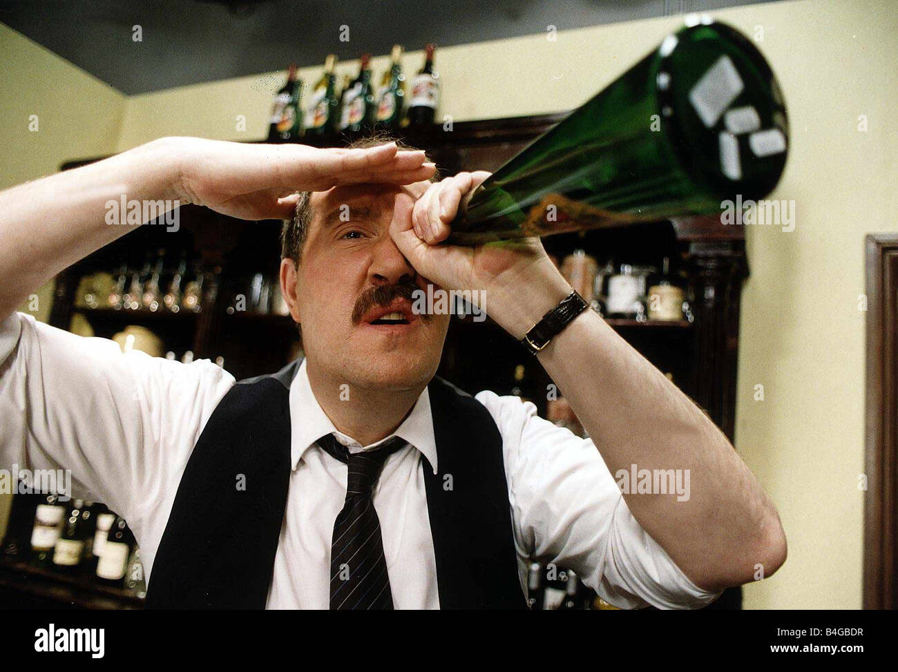 Gordon kaye hi-res stock photography and images - Alamy