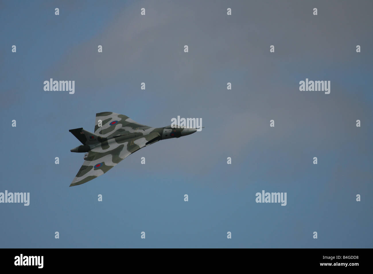 Vulcan flying at Duxford airshow in 2008 Stock Photo - Alamy