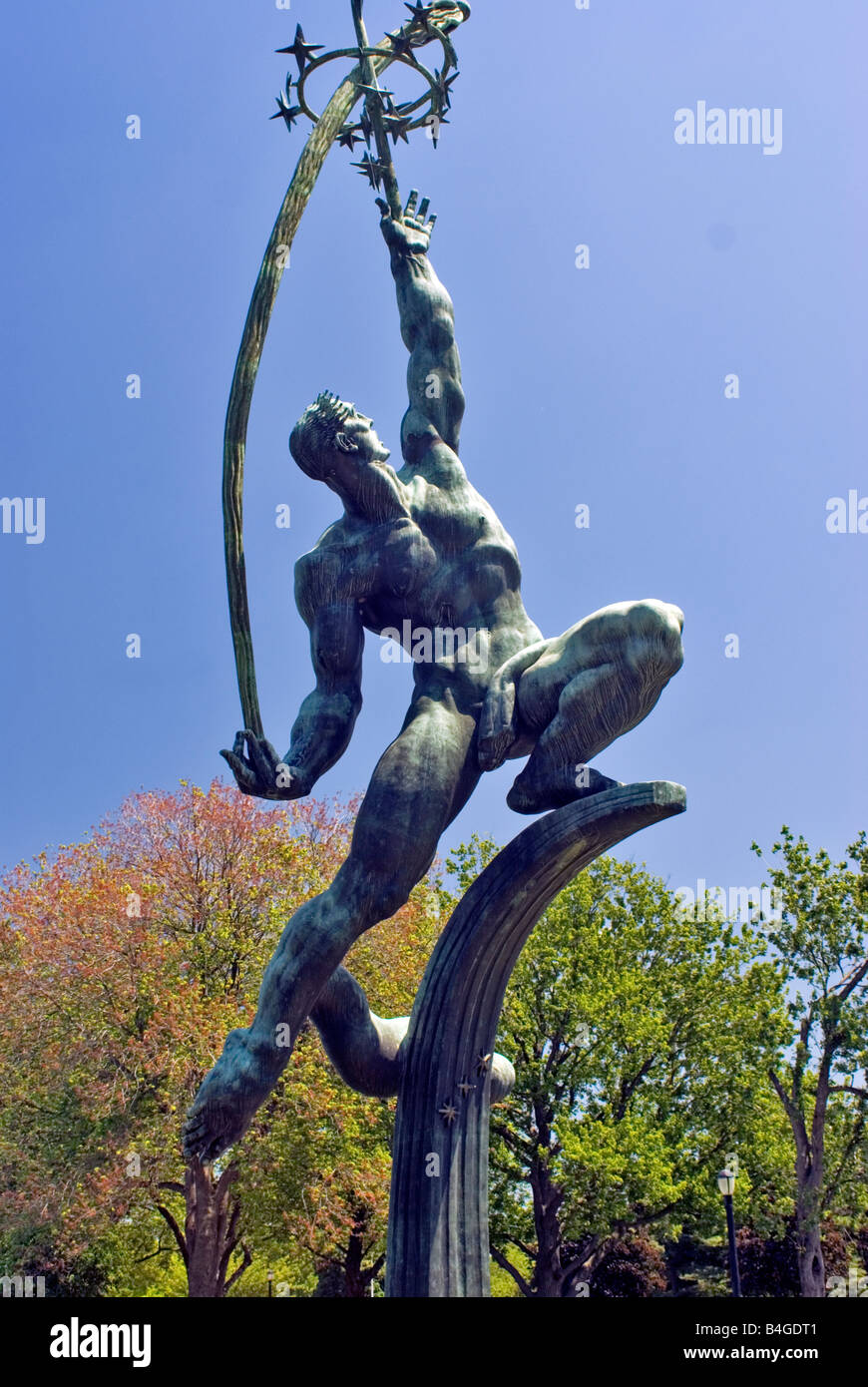 The Rocket Thrower sculpture by Donald De Leu, from the 1964 Worlds ...