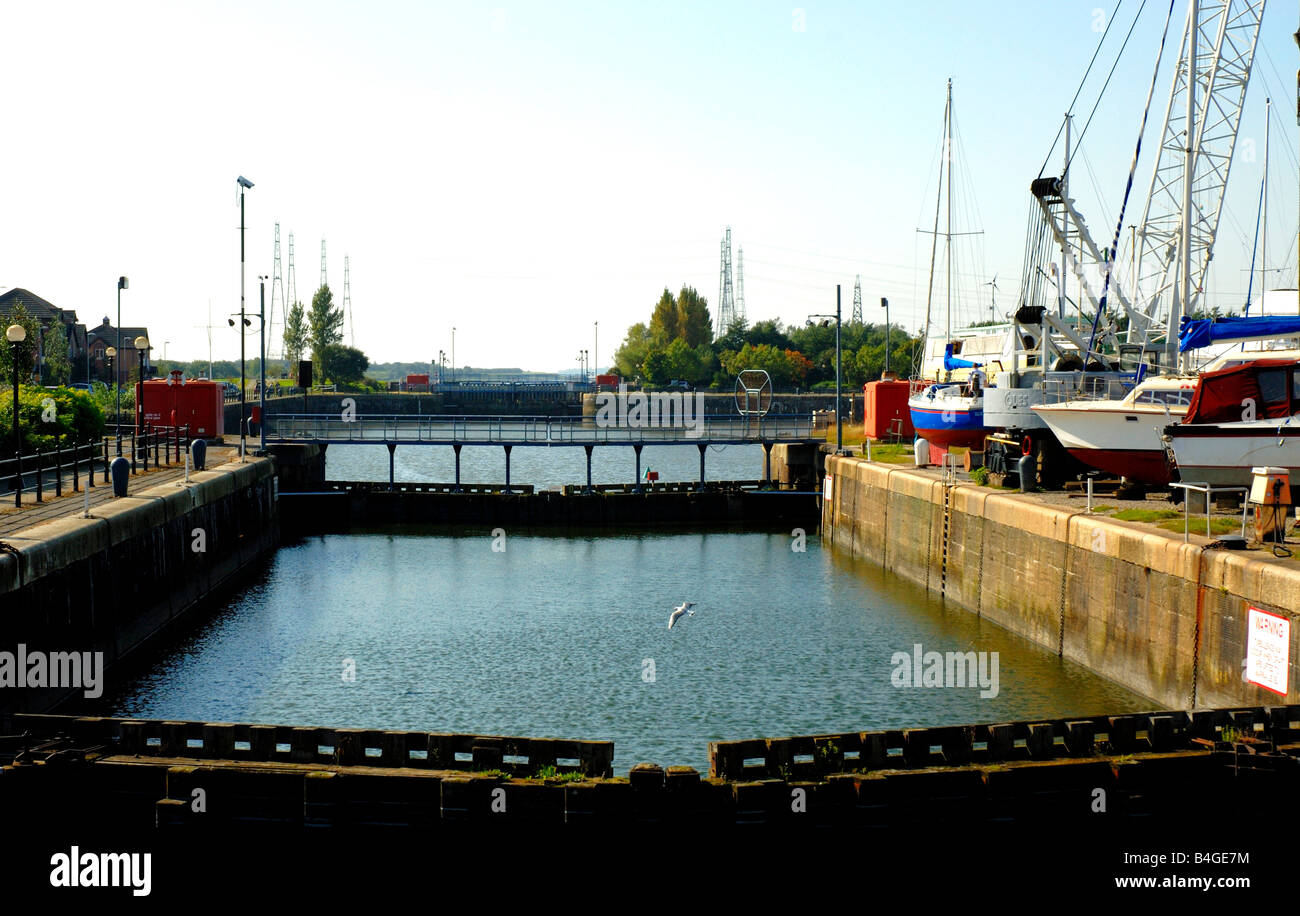 Lock gates riversway docklands preston hi-res stock photography and ...