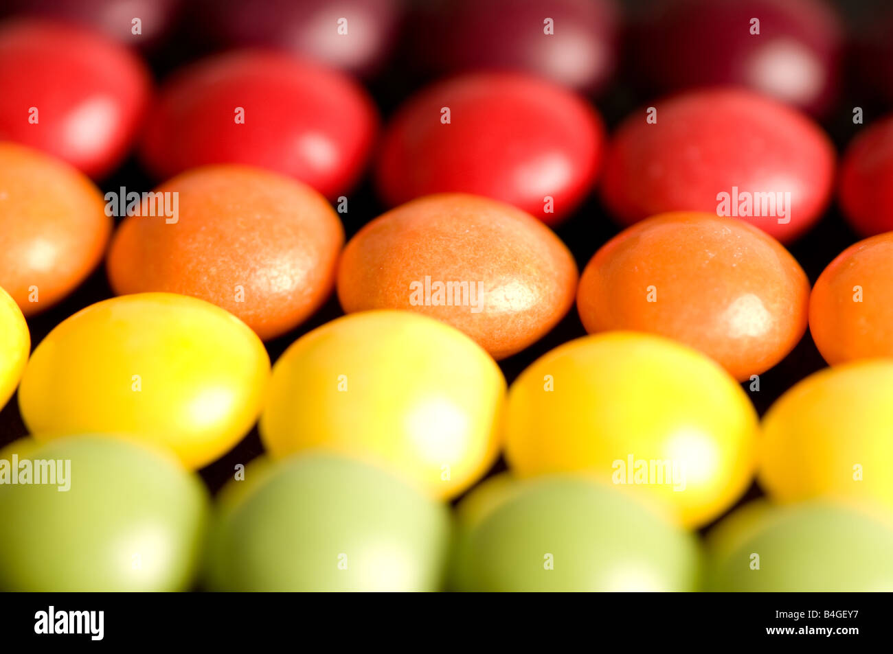Line of sweets hi-res stock photography and images - Alamy