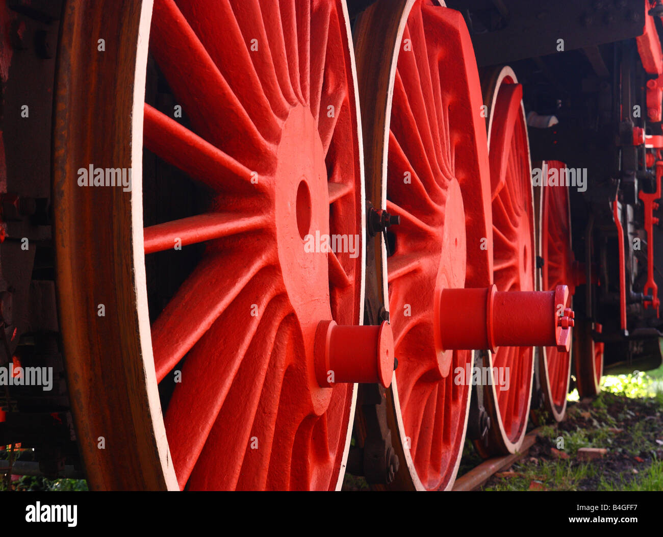 Steam engine wheels Stock Photo - Alamy