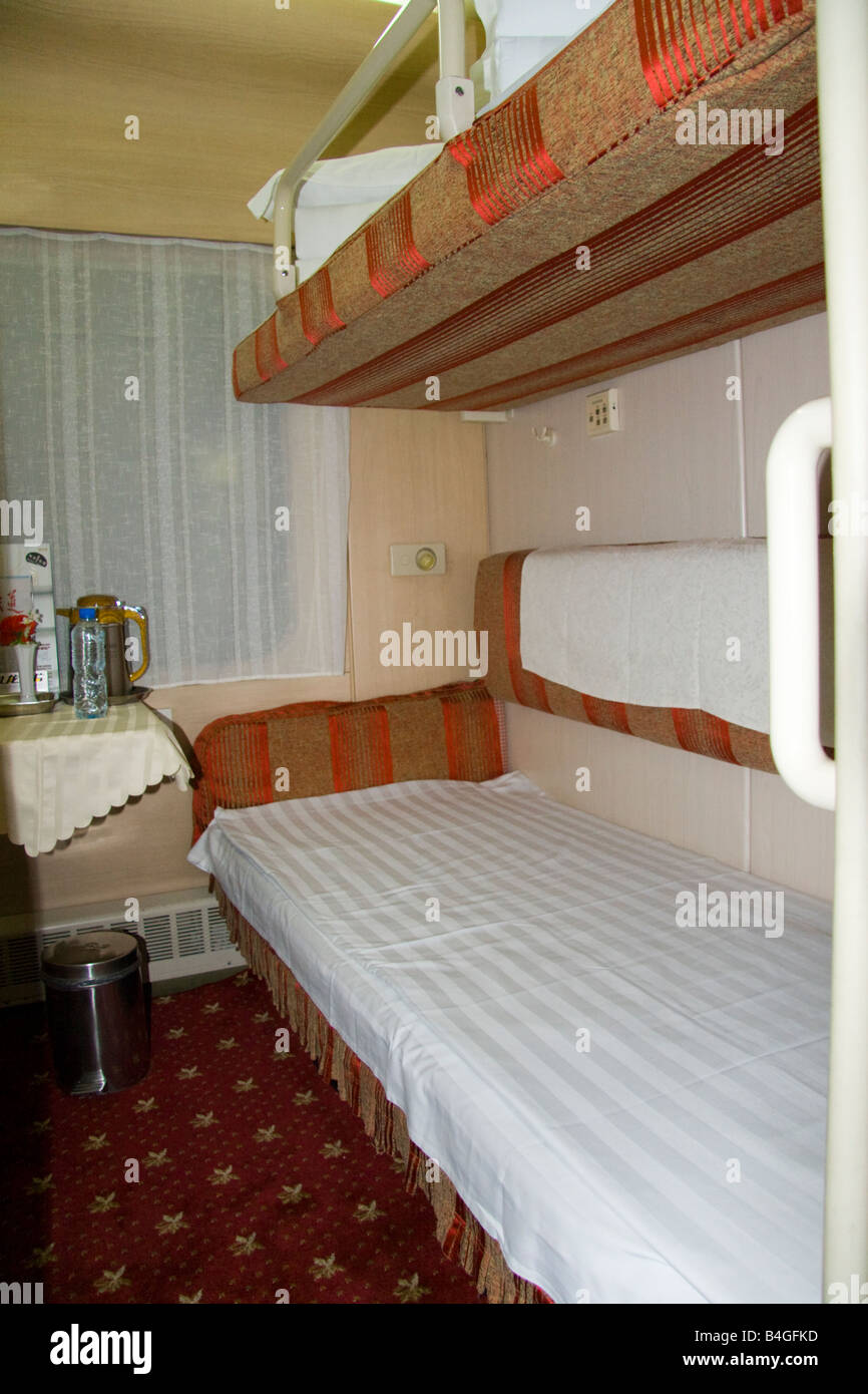 Overnight Sleeper Train High Resolution Stock Photography and Images ...