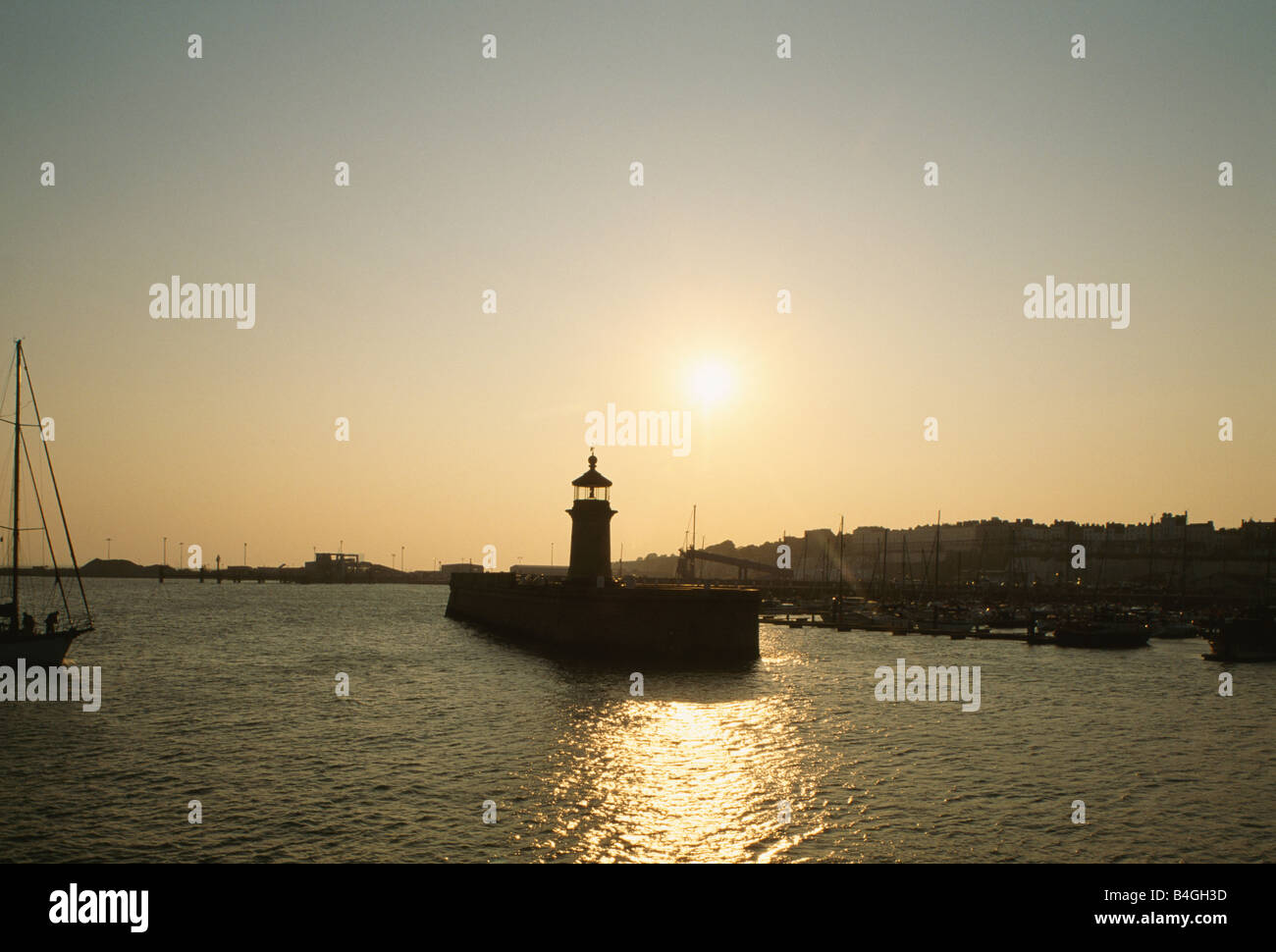 Ramsgate lighthouse hi-res stock photography and images - Alamy