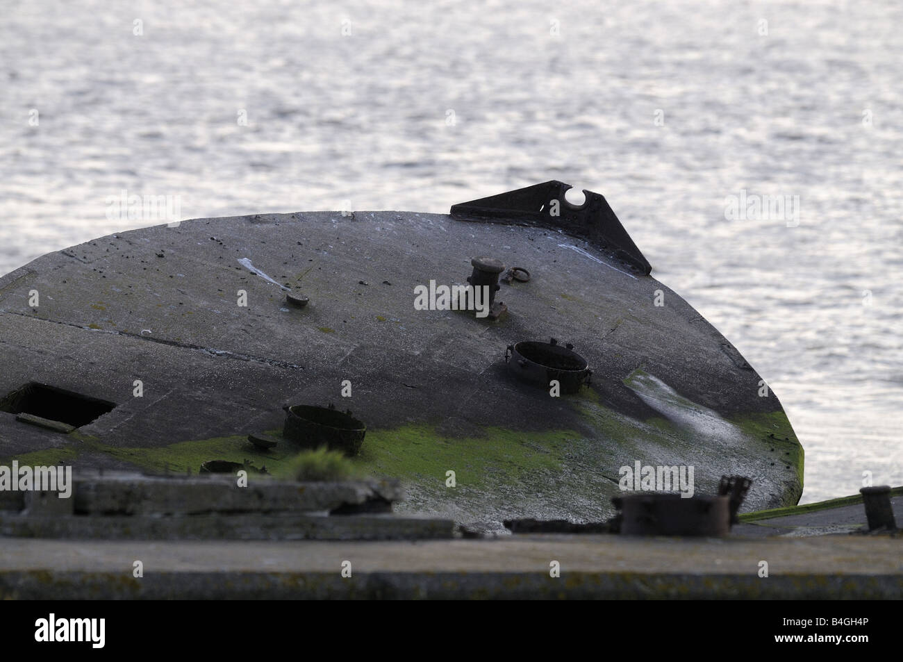 Sunken barge hi-res stock photography and images - Alamy