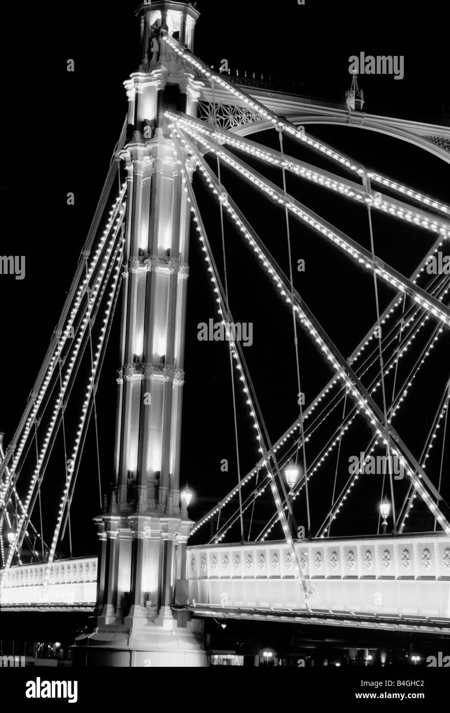 The albert bridge hi-res stock photography and images - Alamy