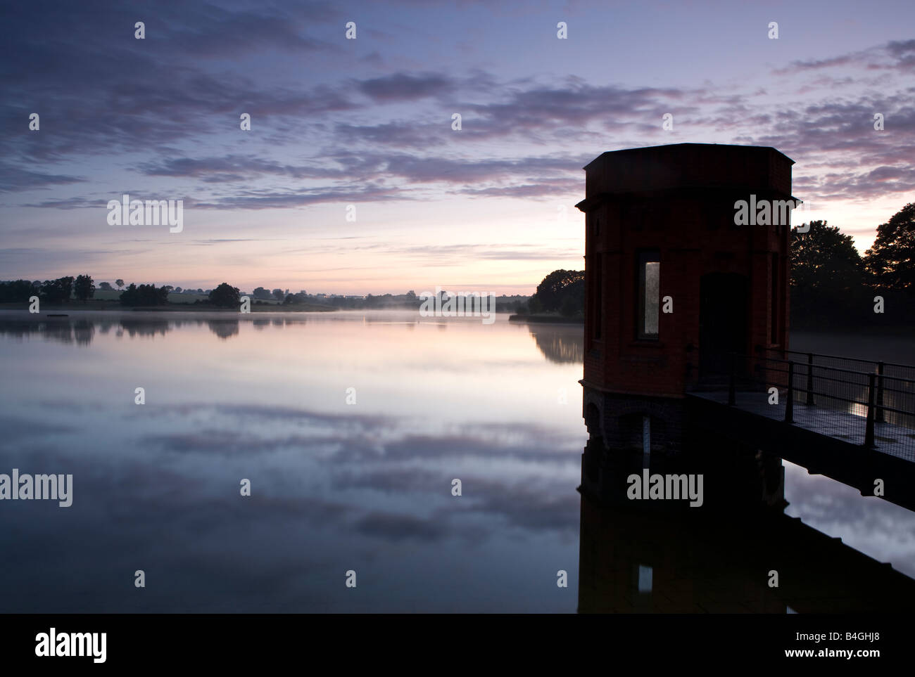 Water Tower at Dawn, Sywell Reservoir, Sywell, Northamptonshire ...