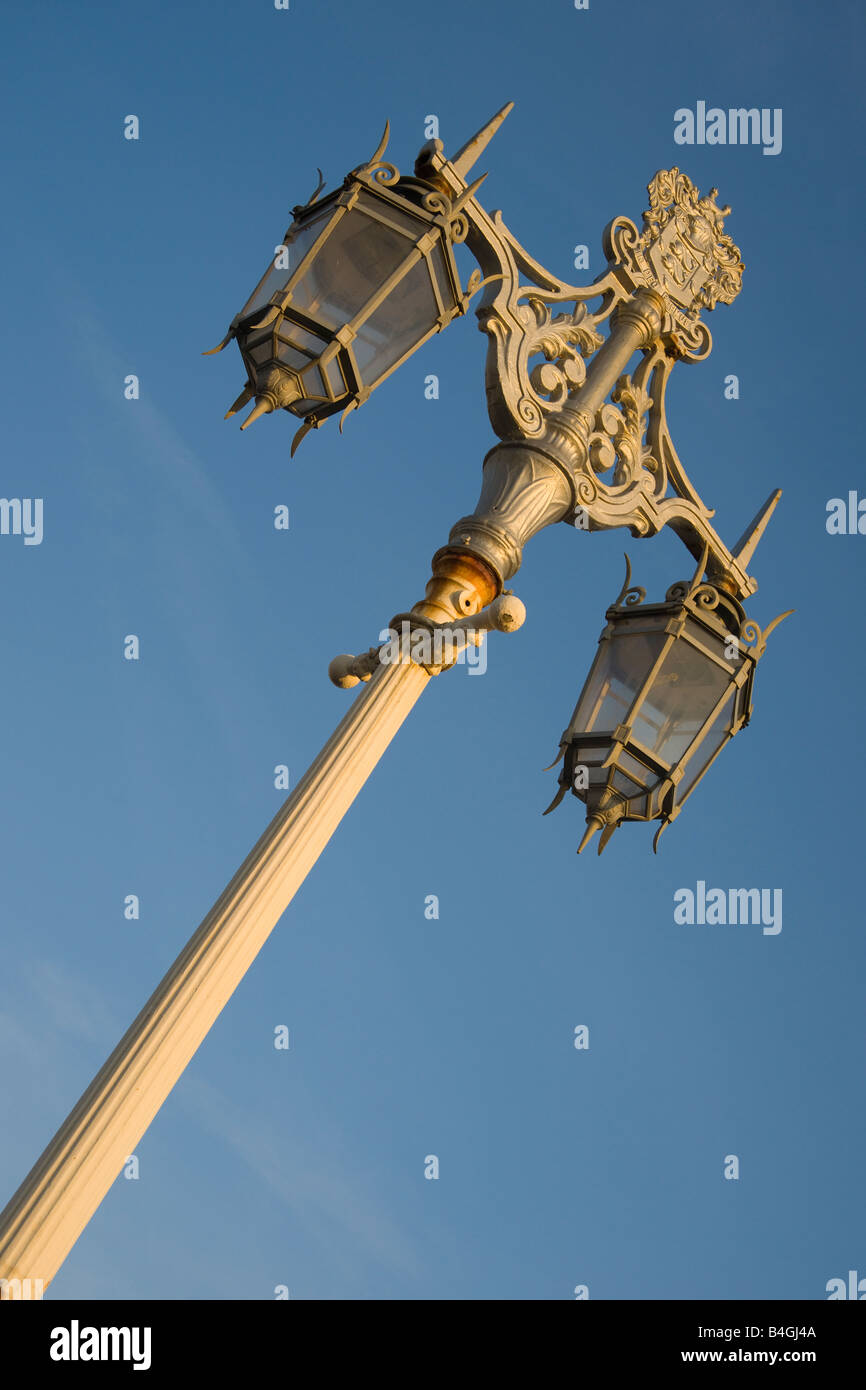 Lamp post street light hi-res stock photography and images - Alamy